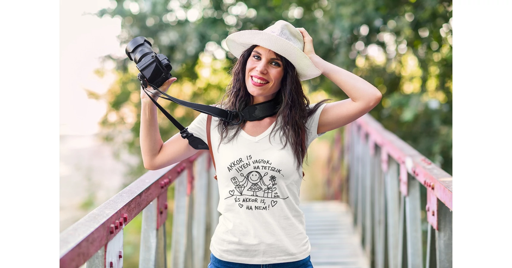 Női póló - Ilyen vagyok - Pólók - Vámos Robi Shop